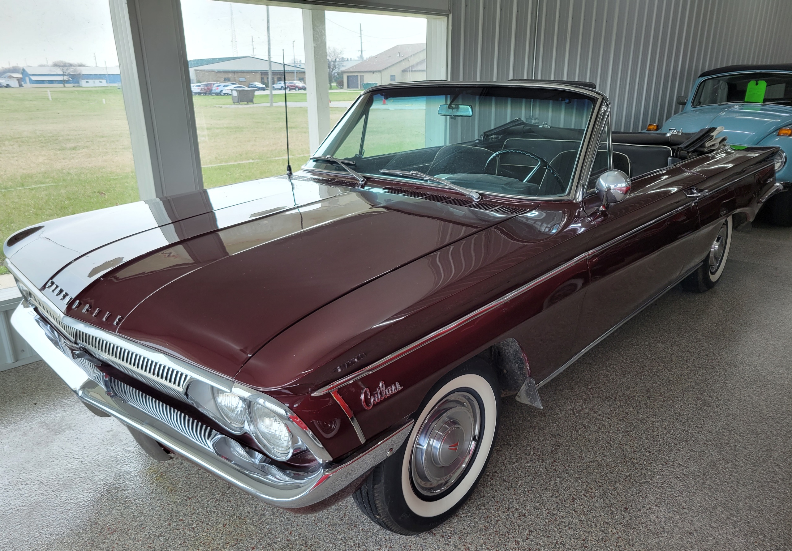 1962 Oldsmobile Cutlass Convertible – Custom Rods and Muscle