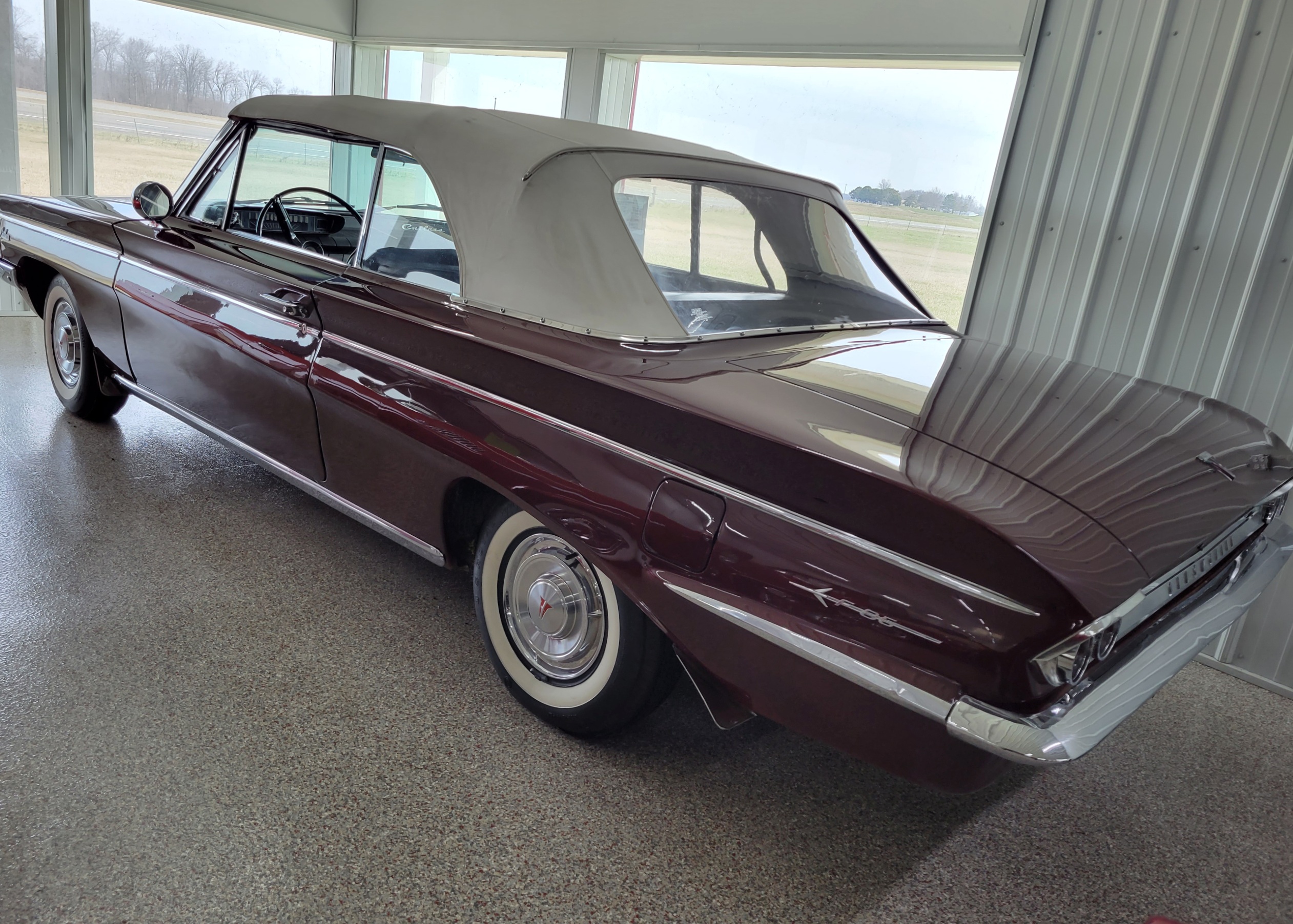 1962 Oldsmobile Cutlass Convertible – Custom Rods and Muscle